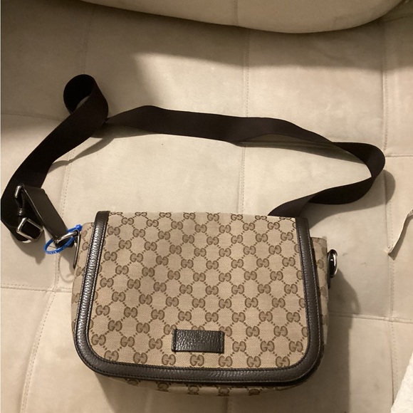 Gucci | Bags | Gucci Crossbody | Poshmark